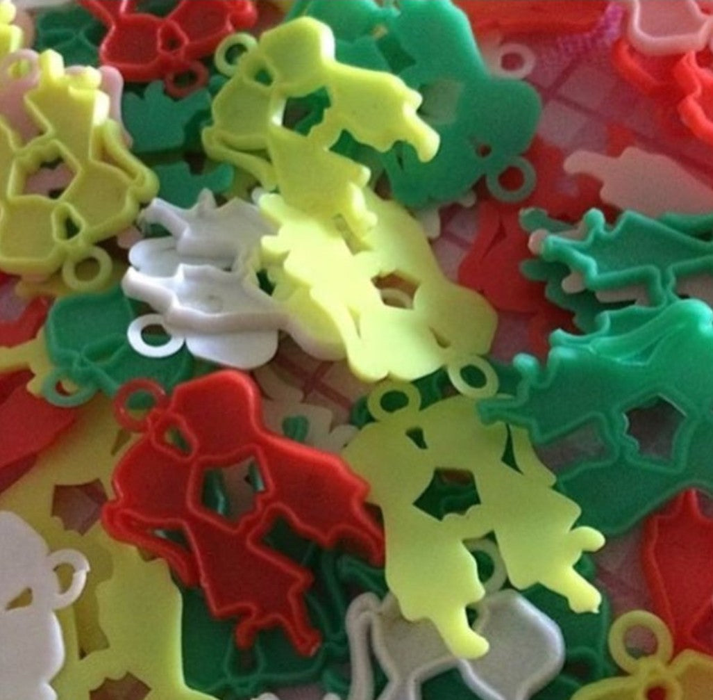 10pcs Vintage Kissing Kids Plastic Charms – Atomic Kitsch Mart
